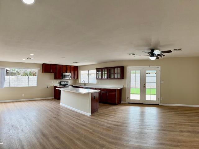 10021 N 47th Drive