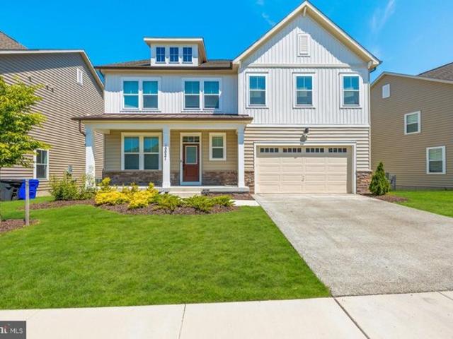 10021 Selkie Ln, Waldorf, MD 20601