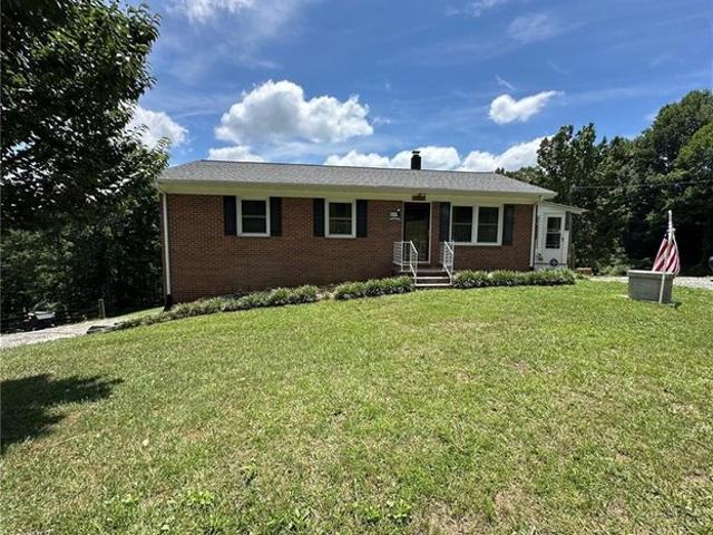 10027 W Pine St, Lowgap, NC 27024