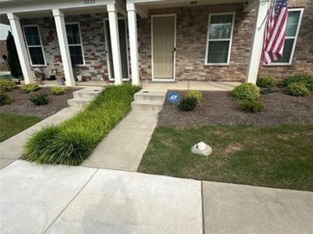 10024 Hemingway Pl, Charlotte, NC 28227