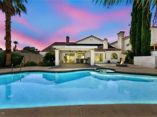 10024 Skipper Court, Las Vegas, NV 89117