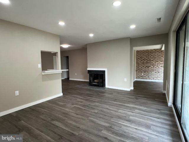 10024 Stedwick Rd, Unit 304, Gaithersburg, MD 20886 | MLS #MDMC2189 | Compass