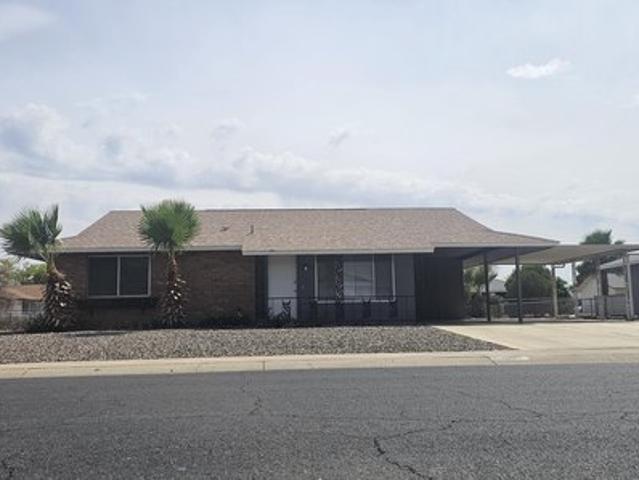 10025 W Coggins Dr, Sun City, AZ 85351