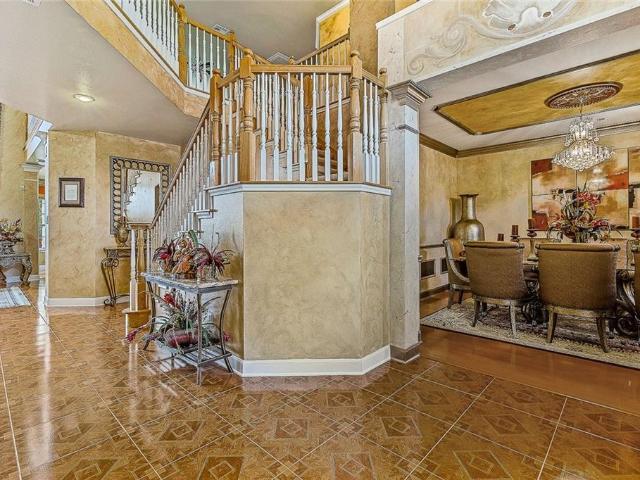 10025 Dianella Ln