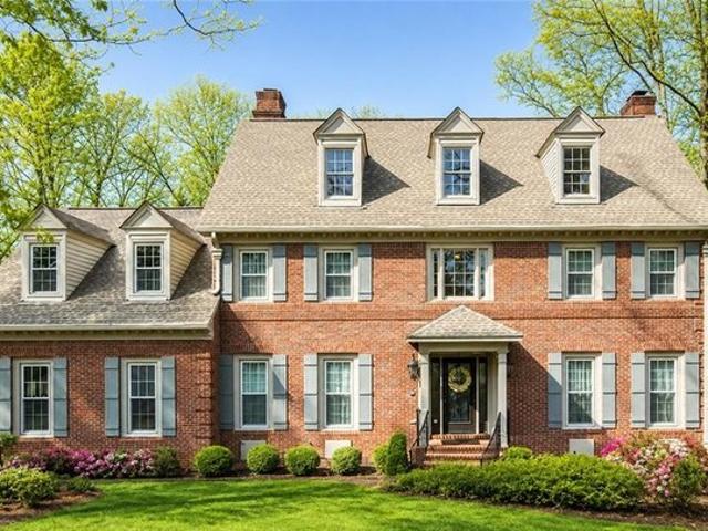 10025 Farmbrook Ln, Johns Creek, GA 30022
