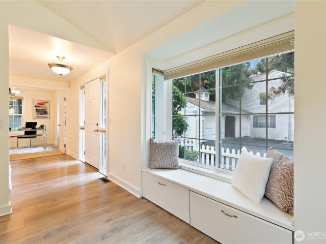 10025 NE 129th Place