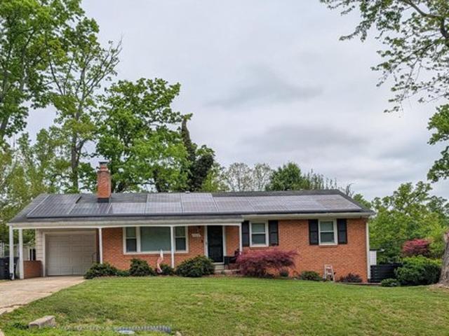 10028 Dubarry St, Glenn Dale, MD 20769