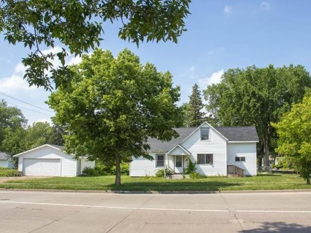 1002 N 1st Ave, Wausau, WI 54401