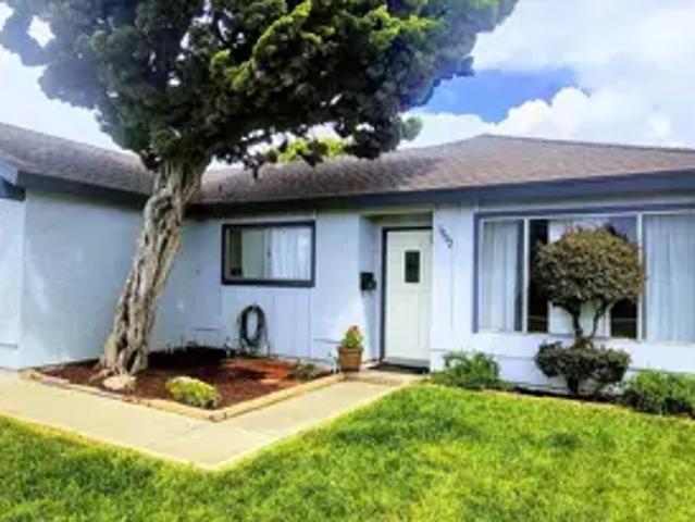 1002 Nita Ct, 3 beds, 4 full baths