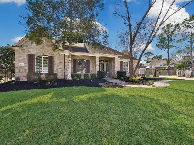 1002 Acorn Court