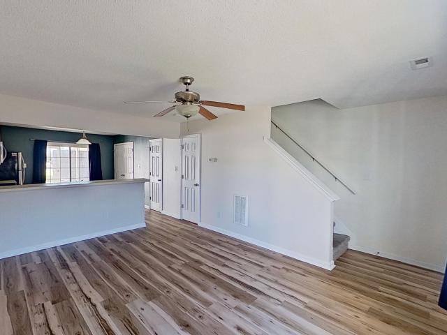 1002 Banister Loop