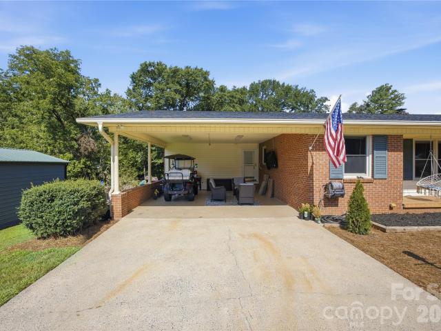 1002 Brookhaven Drive