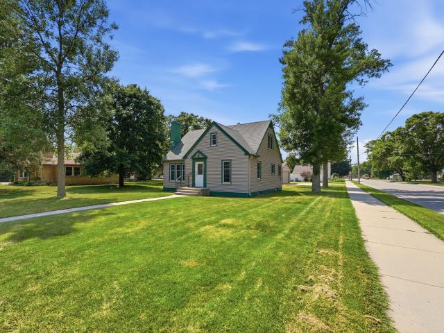 1002 Cedar Street