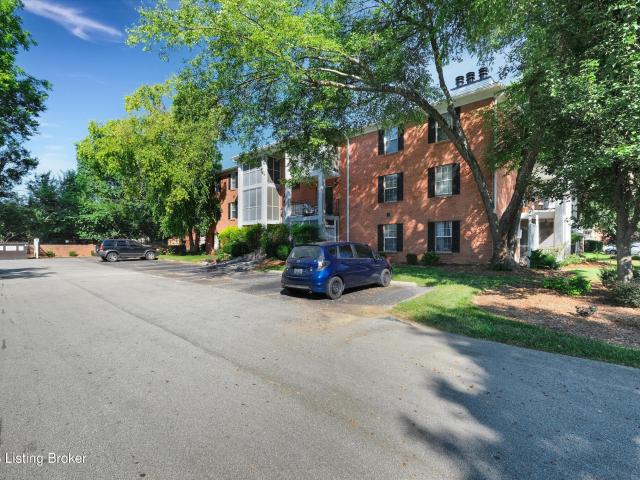 1002 Donard Park Ave