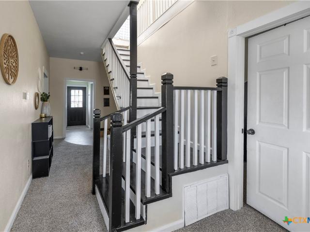 1002 E Commercial St, Victoria, TX 77901 | Compass