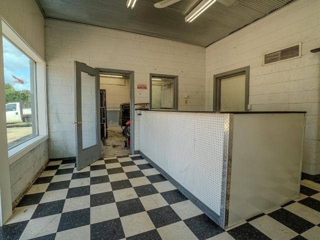 1002 E Main Street