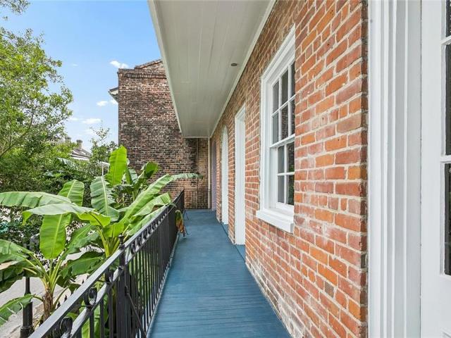 1002 Esplanade Avenue # 202