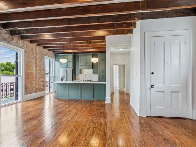 1002 Esplanade Avenue # 301