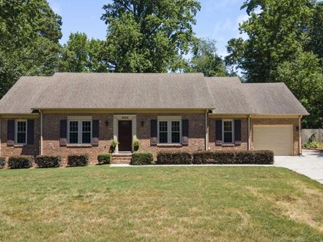 1002 Fair Oaks Ln, Apex, NC 27502