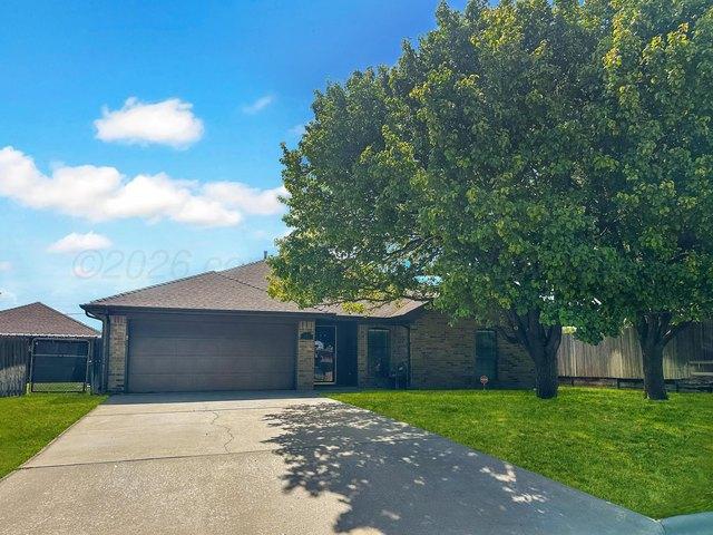 1002 Harbor Dr, Fritch, TX 79036