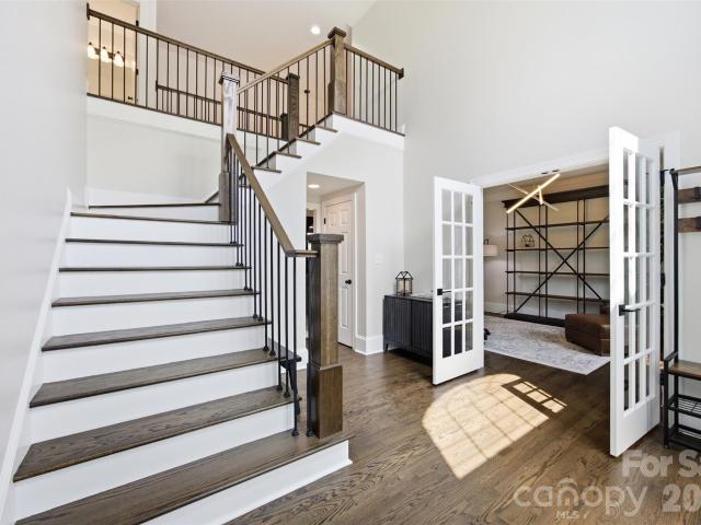 1002 Heather Glen Drive