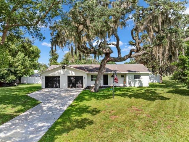 1002 Kay Jean Dr, Valrico, FL 33594