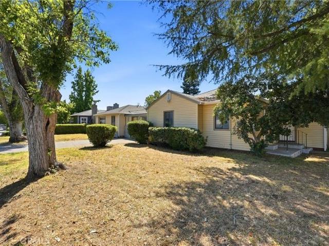 1002 Lochbrae Rd, Sacramento, CA 95815