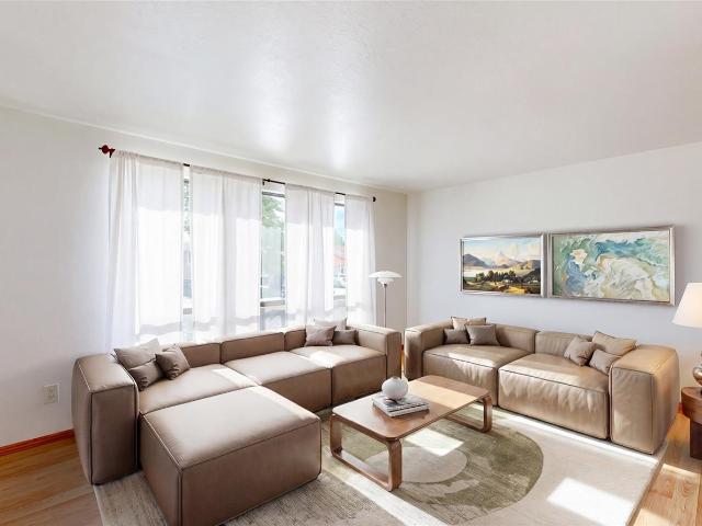 1002 Longview Drive