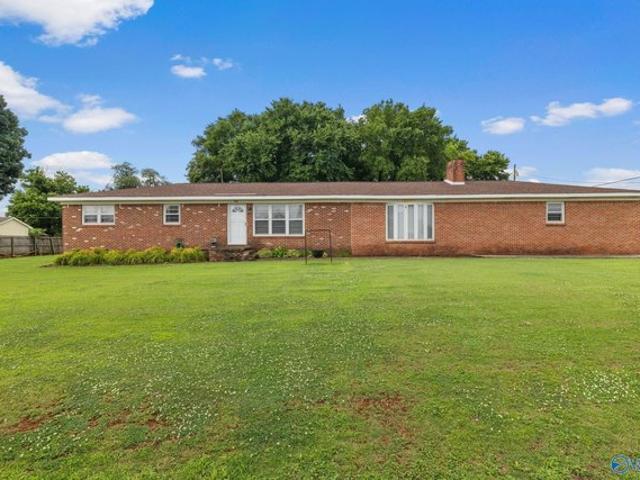 1002 Louise Ave, Muscle Shoals, AL 35661