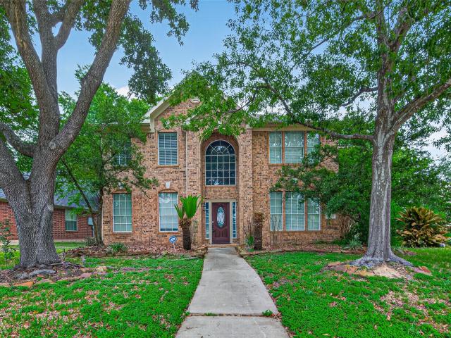 1002 Pine Walk Trail