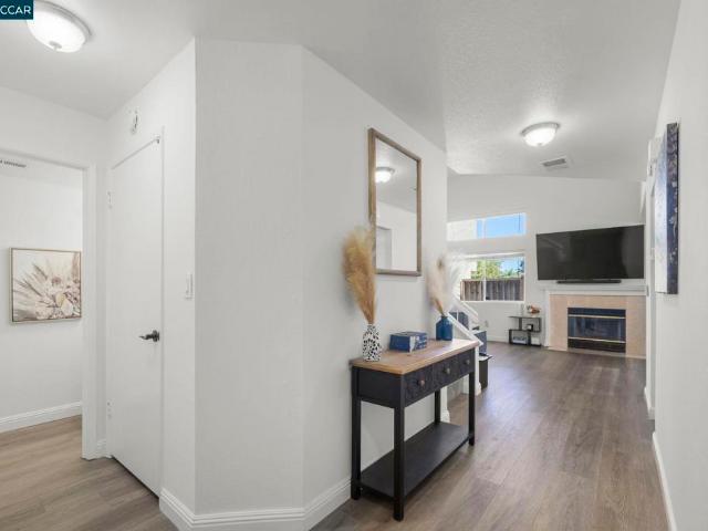1002 Pinehurst Ct