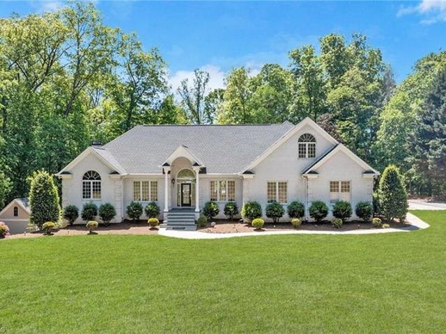 1002 Pleasant Dr, Mebane, NC 27302