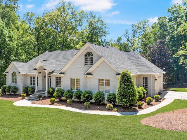 1002 Pleasant Drive