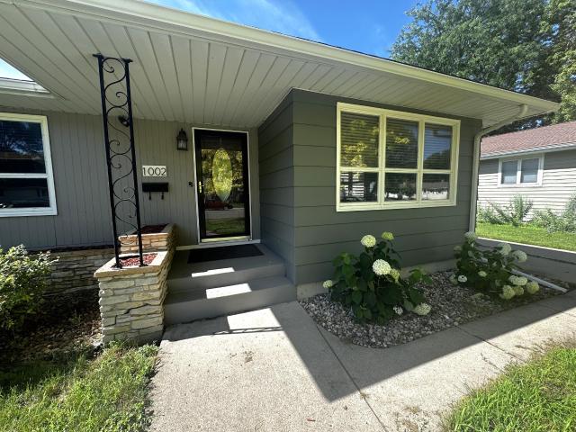 1002 Poplar Avenue