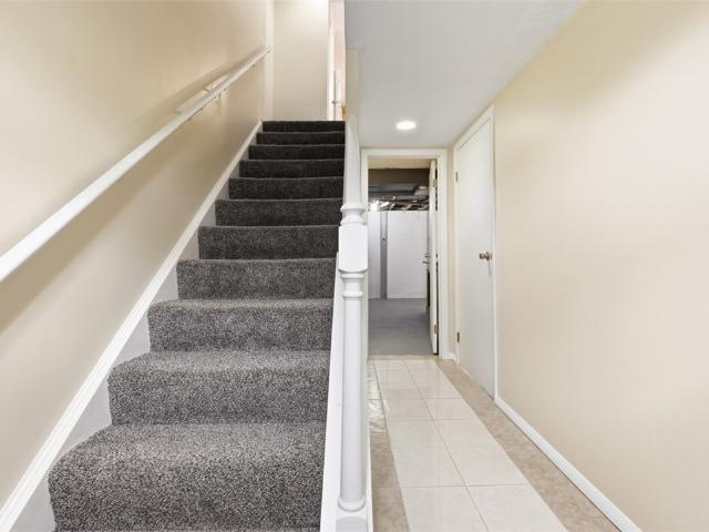 1002 Ryeland