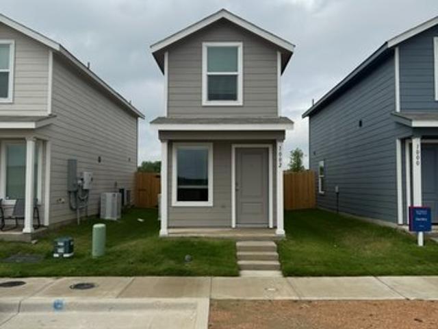 1002 Robin Hill Ln, Princeton, TX 75407