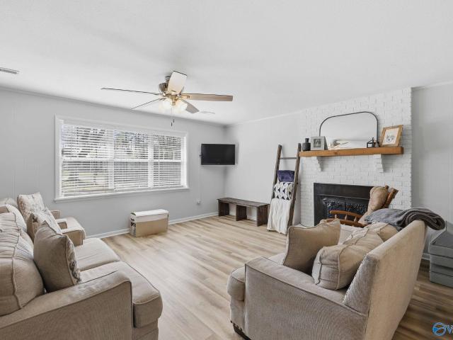 1002 Rose Road