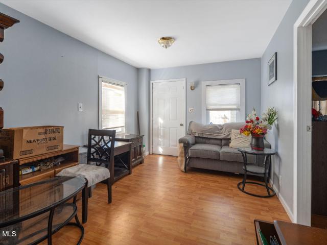 1002 Strong Street