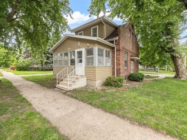 1002 S 15th St, Fort Dodge, IA 50501