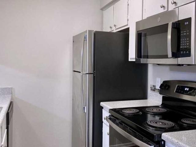 1002 S. Edmonds Ln 2 Bedroom Apartment for Rent at 1002 S Edmonds Ln, Lewisville, TX 75067