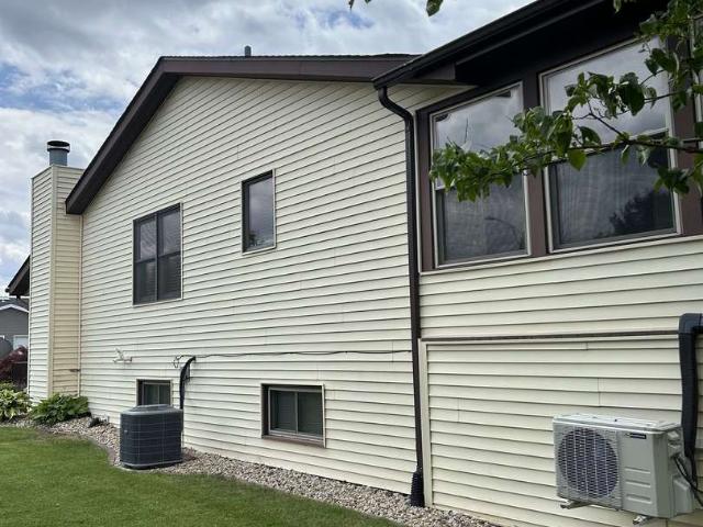 1002 Thornberry Court