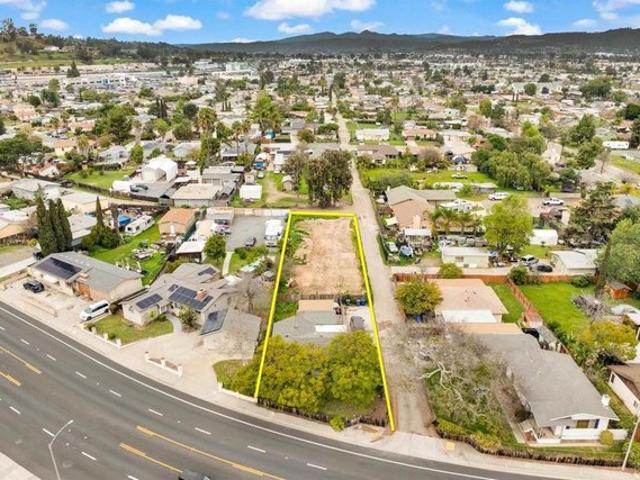 1002 W Chase Ave, El Cajon, CA 92020