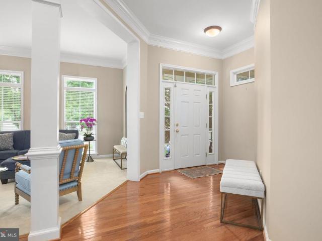 1002 W Kensington Circle