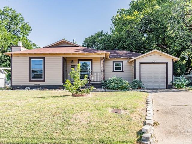 1002 W Sanford St, Arlington, TX 76012