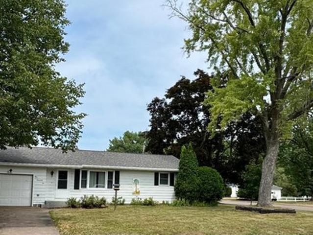 1002 W Spruce St, Chippewa Falls, WI 54729