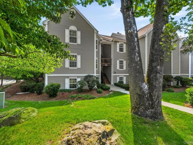 1002 Washington Green AG2