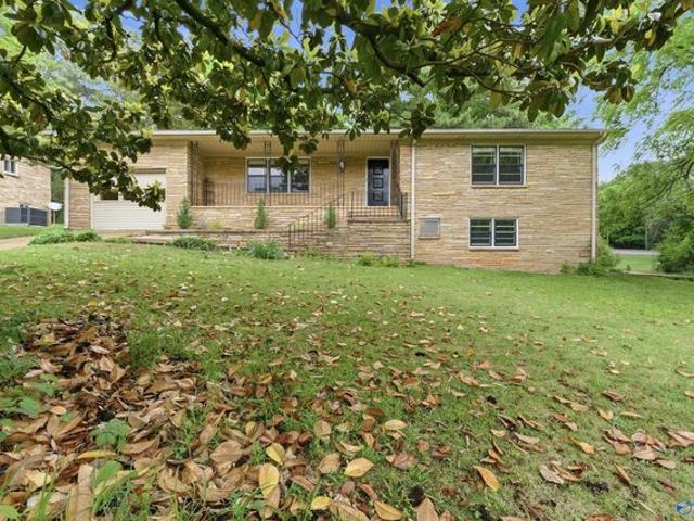 1002 Woodall Ln NW, Huntsville, AL 35816