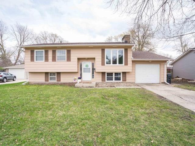 1002 Yuma Ave, Ames, IA 50014