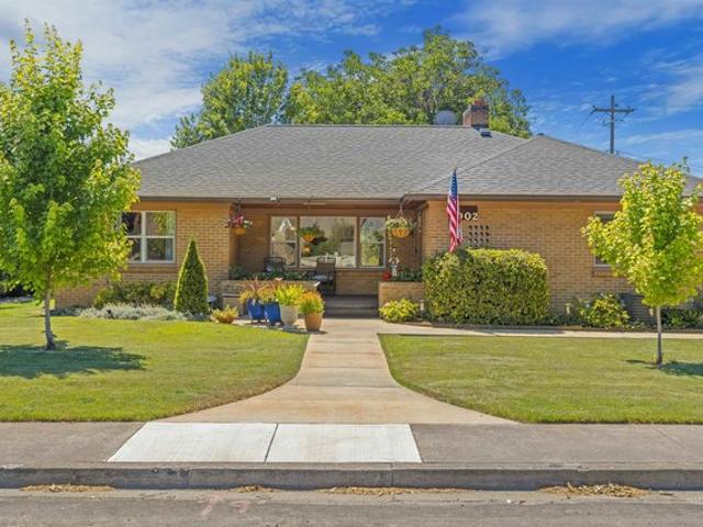 1002 15th Ave, Lewiston, ID 83501