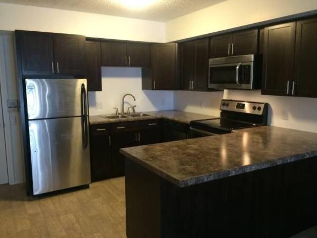 1002SEC 4 Bedroom Apartment for Rent at 1002 S 2nd St, Champaign, IL 61820